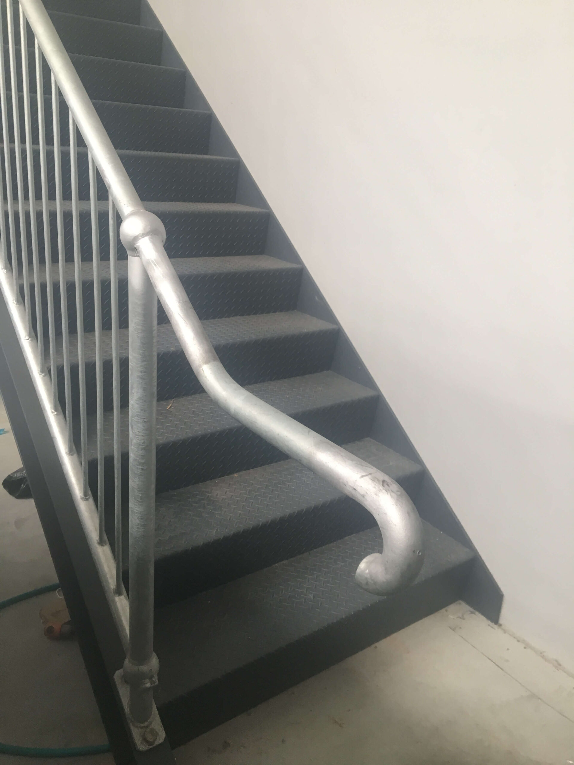 Handrail | Axom